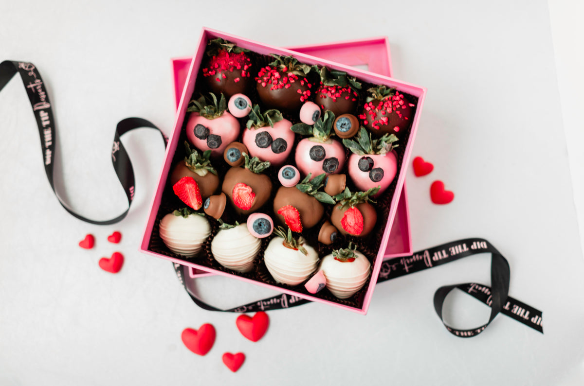 Luxury Chocolate Covered Strawberries Gift Box Toronto | Dip the Tip ...