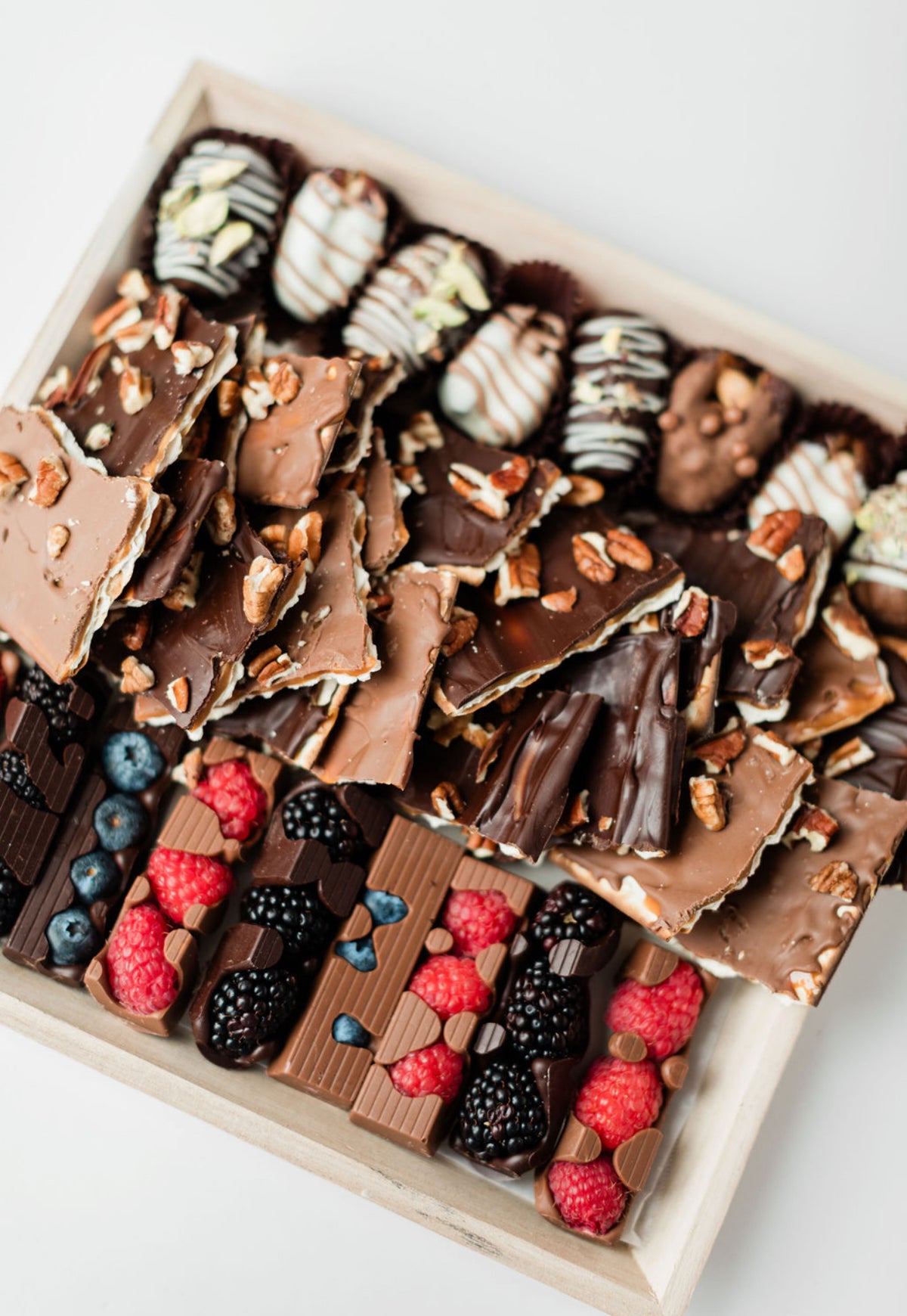 Passover Platter – A Sweet Celebration – Dip the Tip Deserts