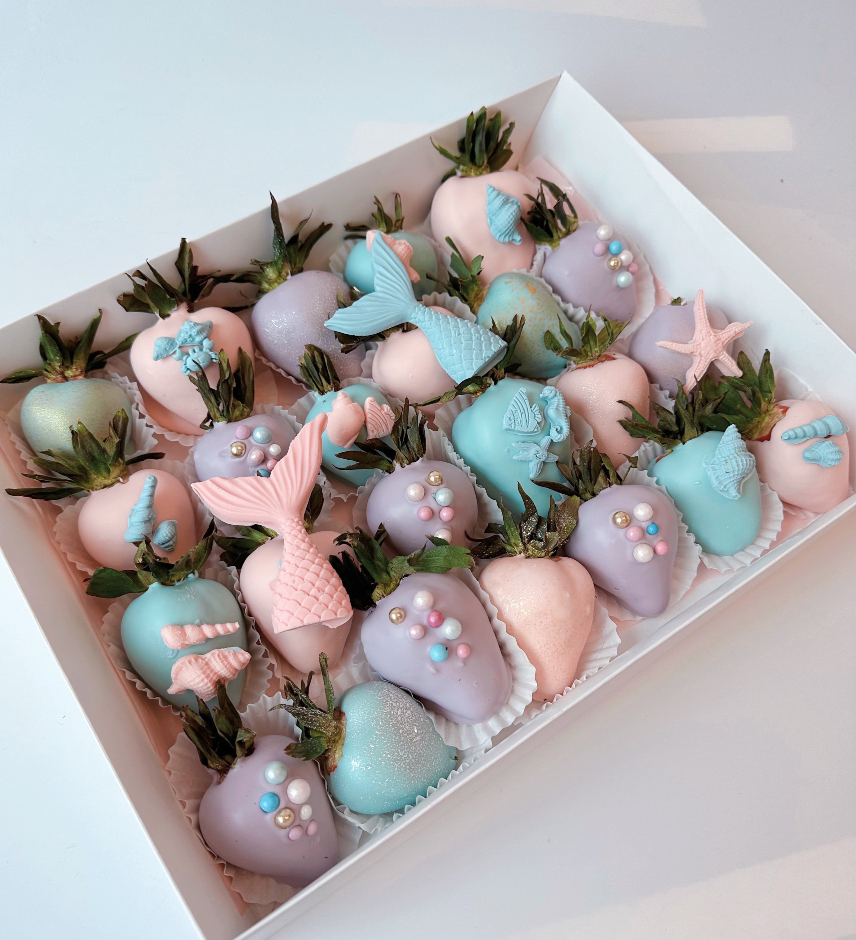 Mermaid Themed Strawberries – Dip the Tip Deserts